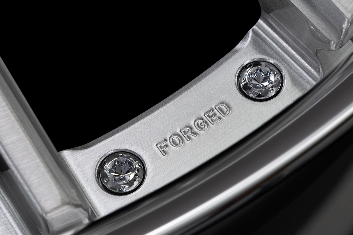 LS VAJRA SUV – LUXURY SYMBOLS